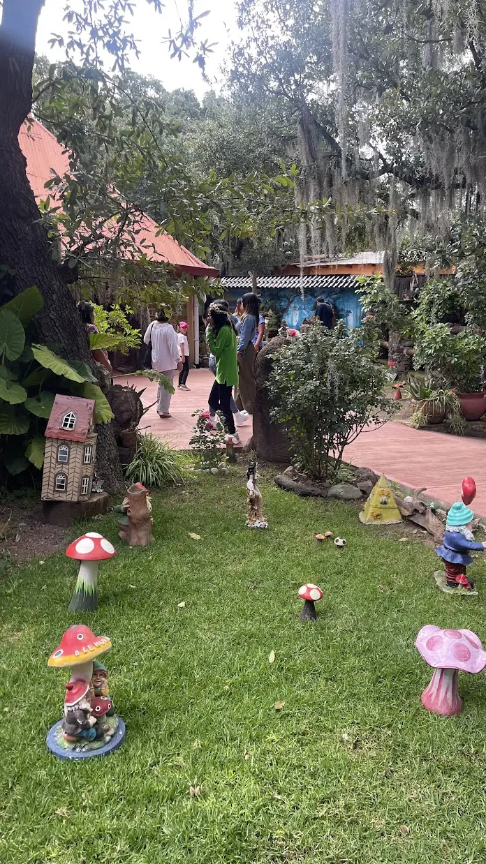Descubre la Magia del Museo de los Duendes en Huasca: Un Viaje Místico